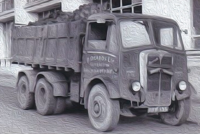 AEC Monarch Three-Axle Tipper Lorry - David J. Parkins